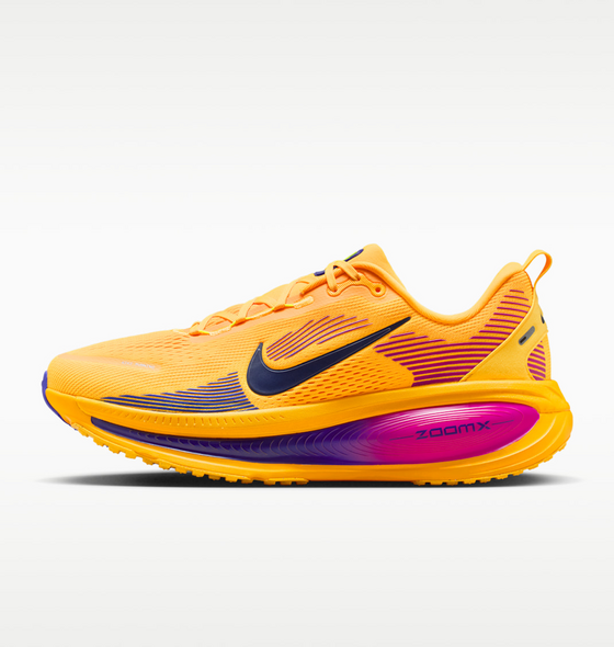 NIKE Men's Road Running Shoes Vomero 18 på stadium.se
