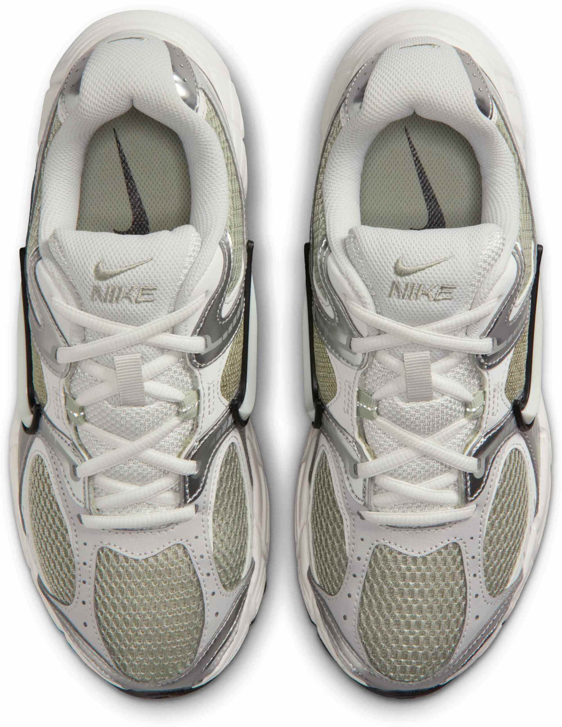 NIKE Women's Shoes With Reflective Accents V5 Rnr sivustolla stadium.fi